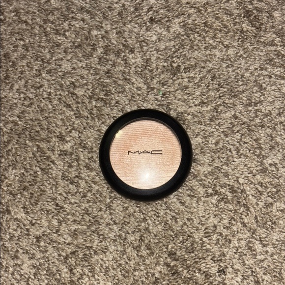 MAC Cosmetics | Makeup | Mac Cosmetics Gold Highlighter Compact | Poshmark
